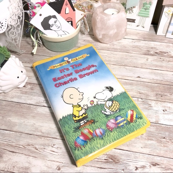 Paramount | Media | Its The Easter Beagle Charlie Brown Peanuts Classic ...